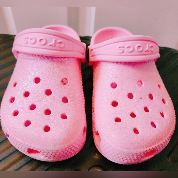 CROCS | Shoes | Crocs Glitter Pink | Poshmark